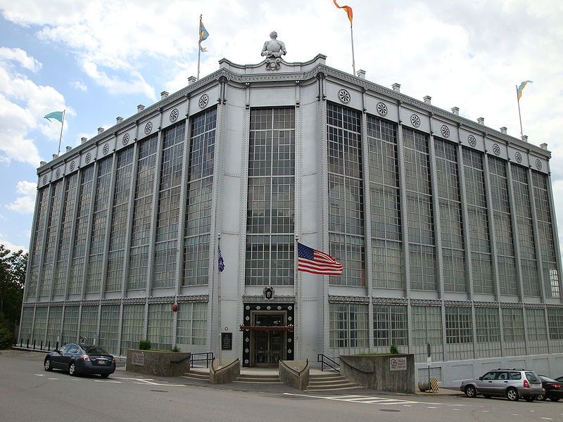 The Higgins Armory Museum – James Vachowski
